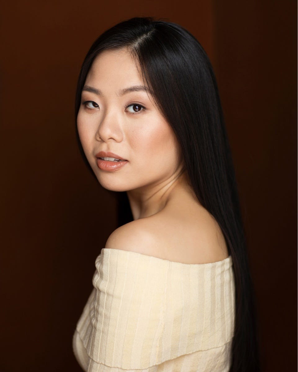 Kelly Lee – Medium