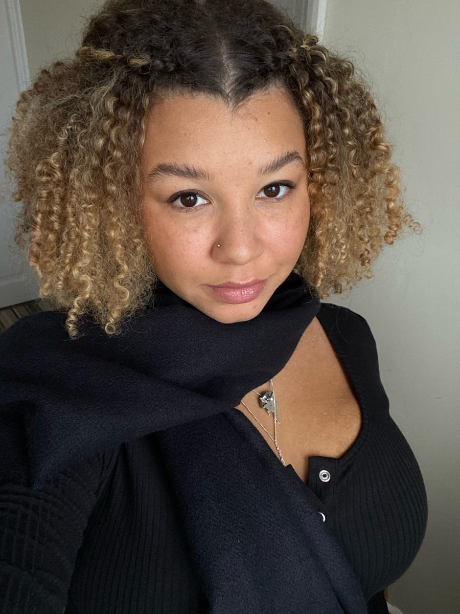 Rheanna Egleton – Medium
