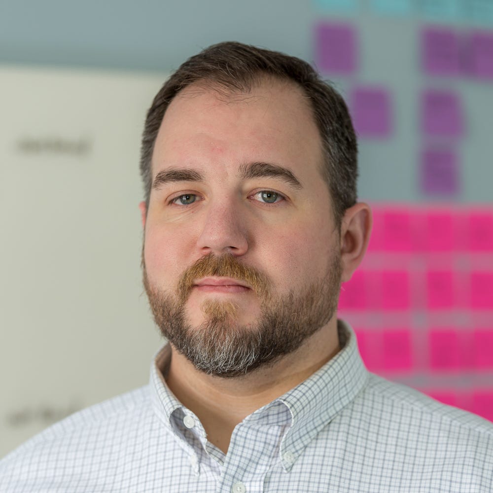 Alex Ruiz – Medium
