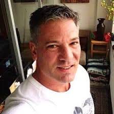 Jhonathan Stew – Medium