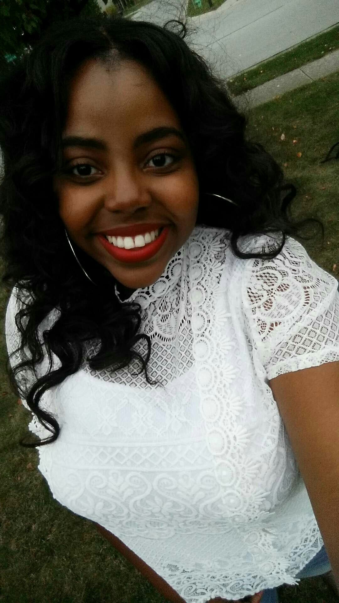 Erica Garnes – Medium