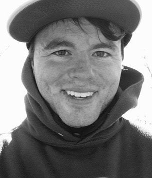 Andrew Apple – Medium