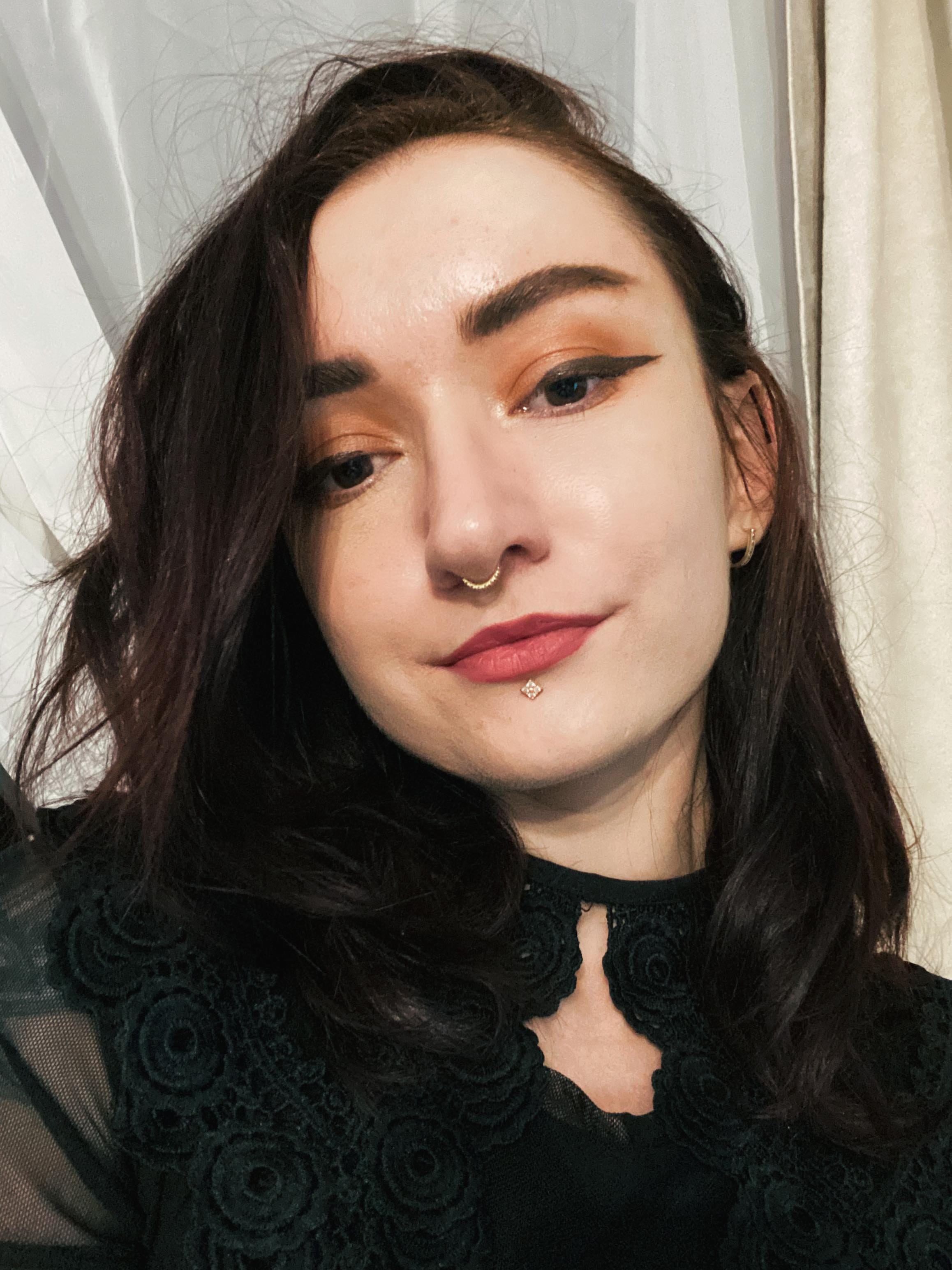 Denise Andron – Medium