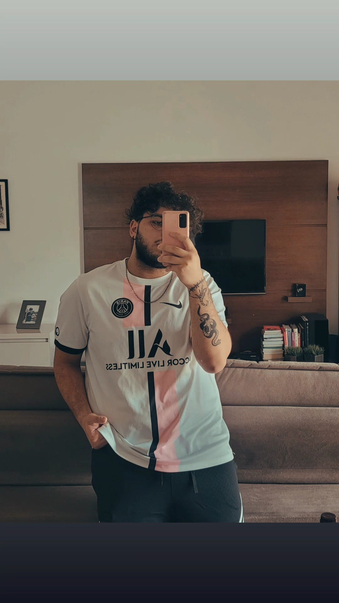 Diogo D'Alessandro – Medium