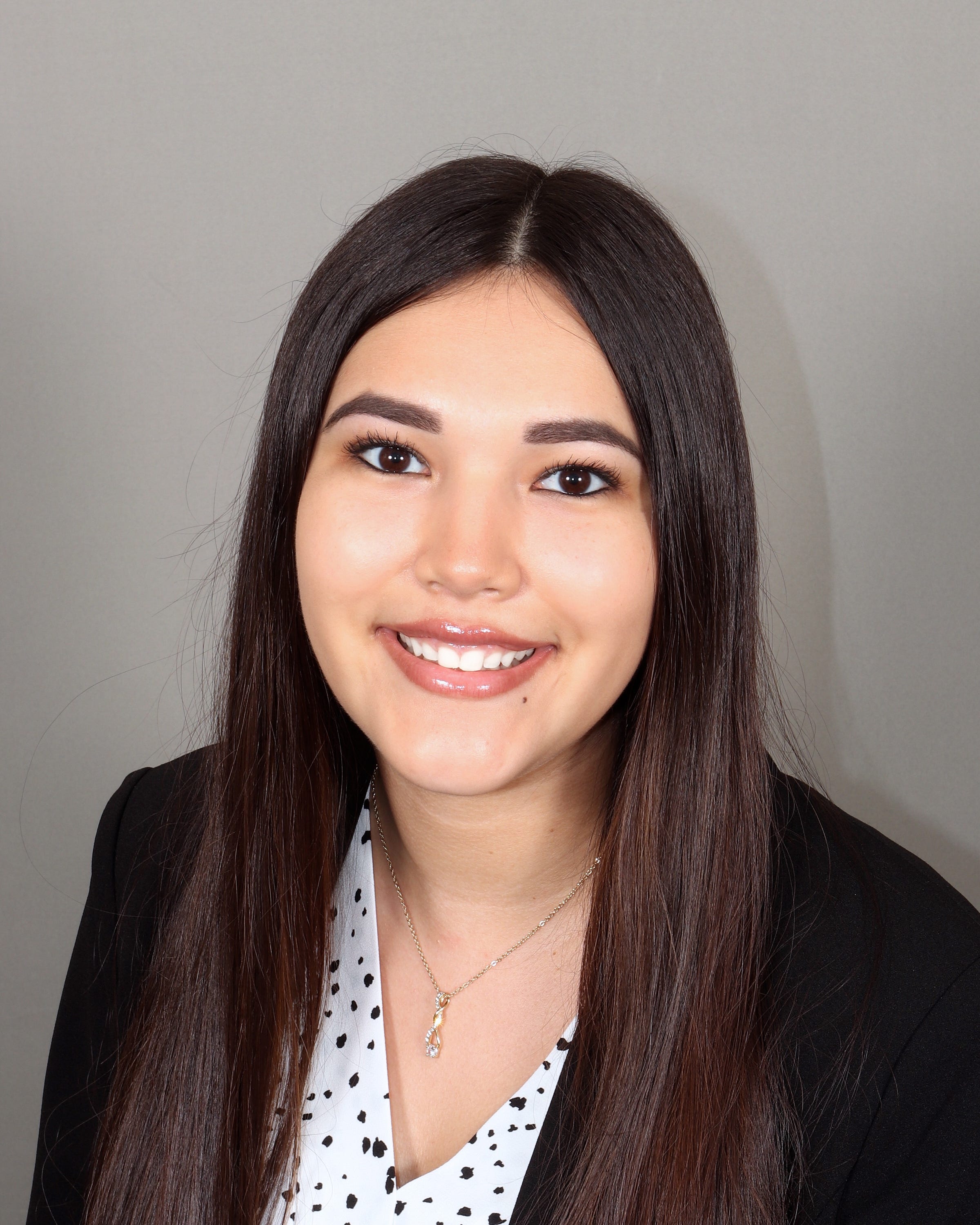 Isabella Ortega Hyzer Medium