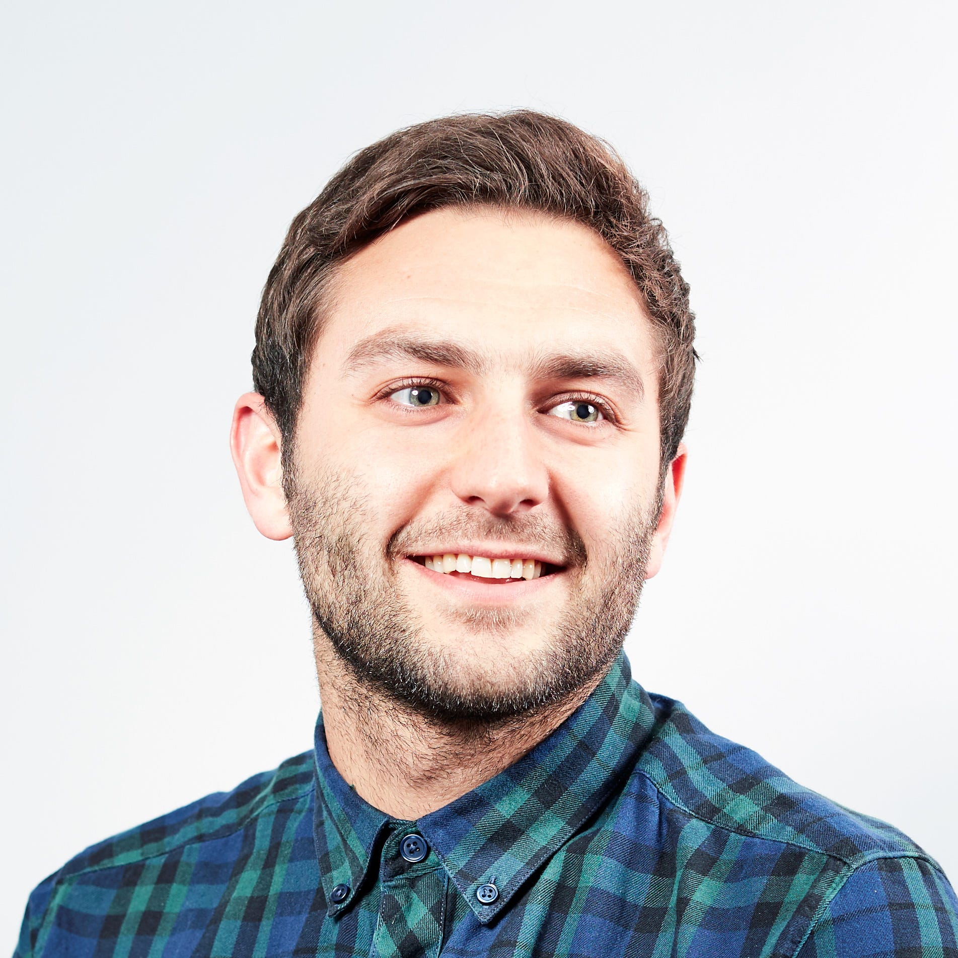 Adam Burn – Medium