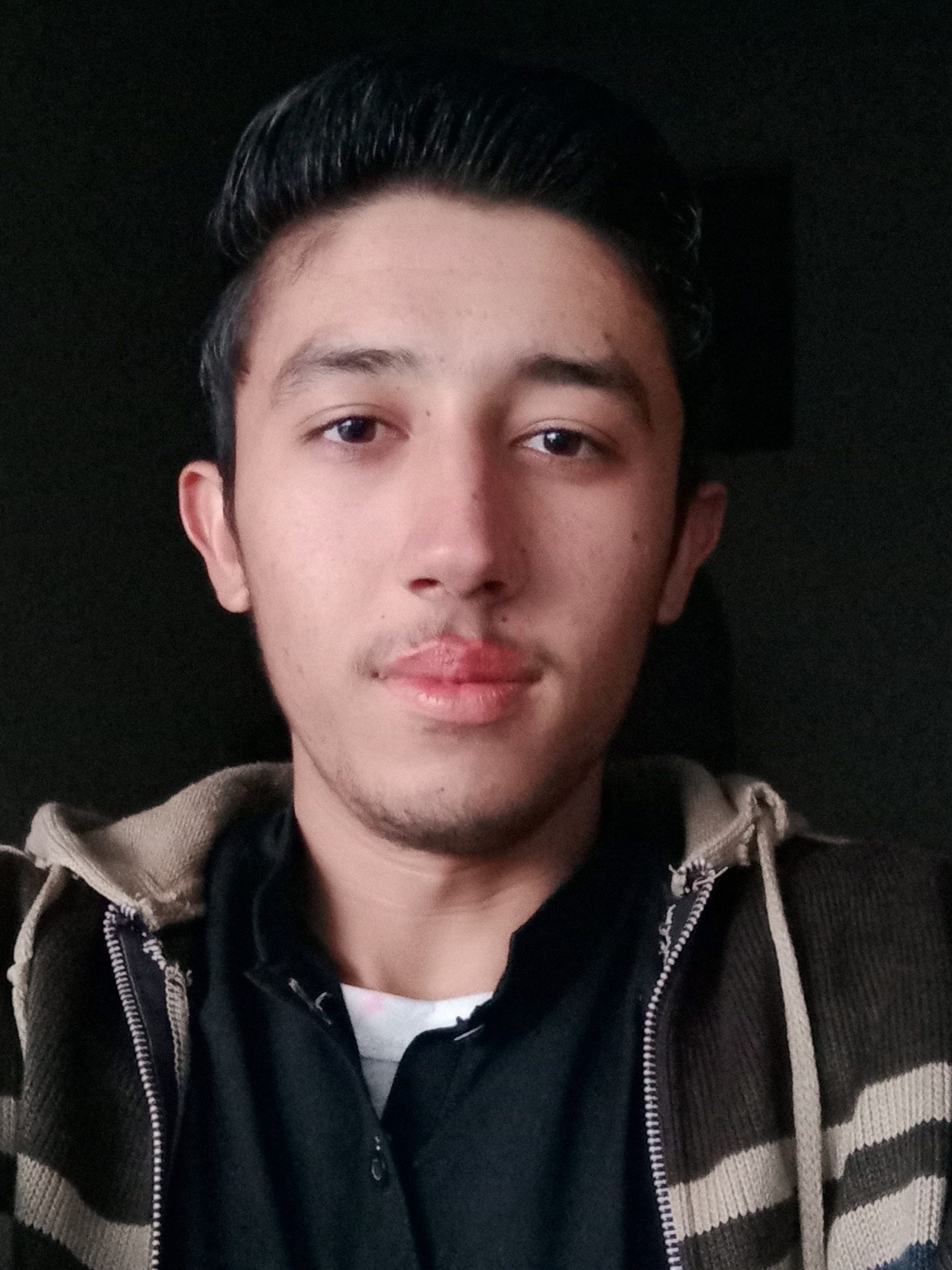 Abubakar sadi – Medium