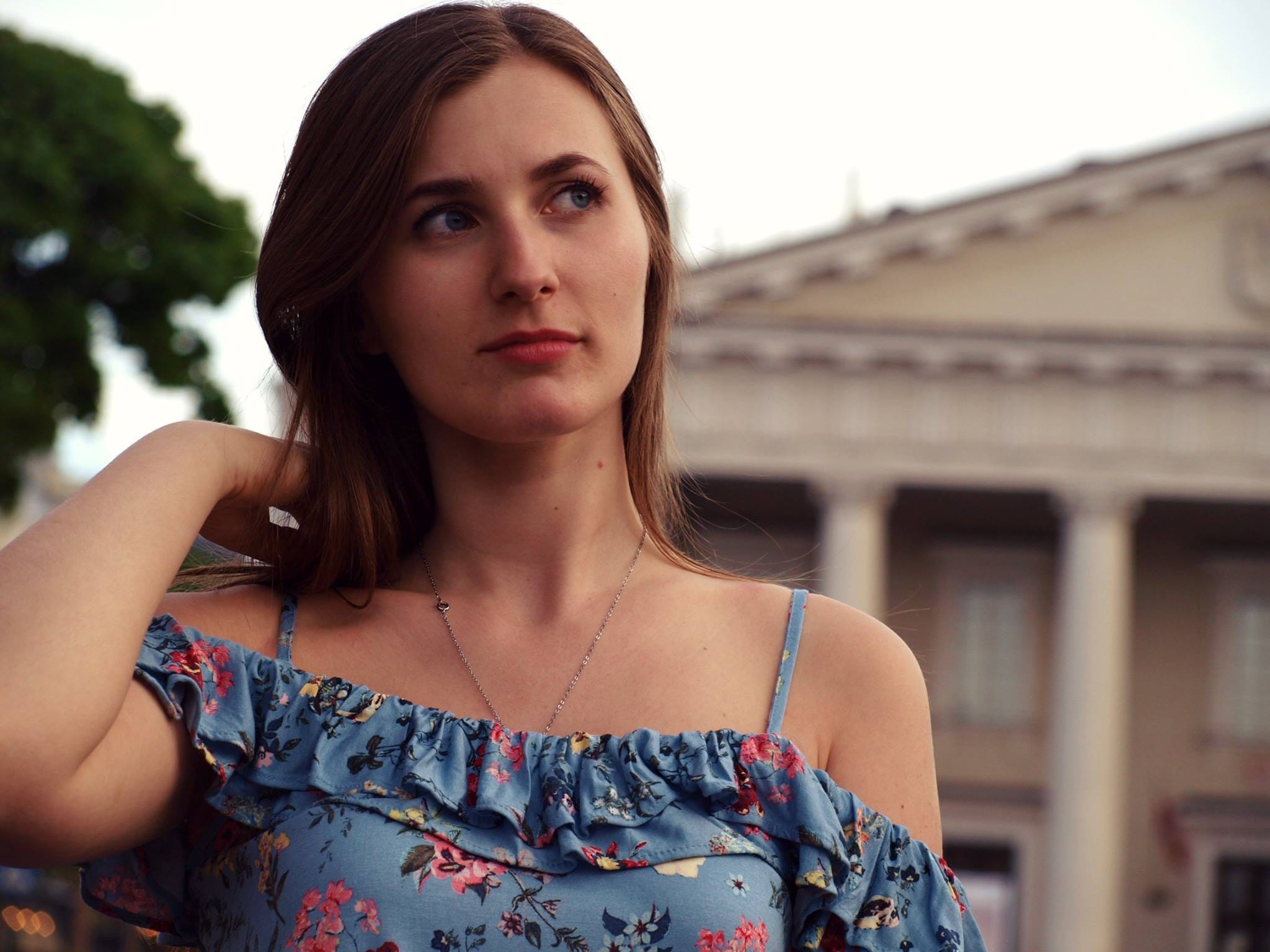 Weronika Linda – Medium