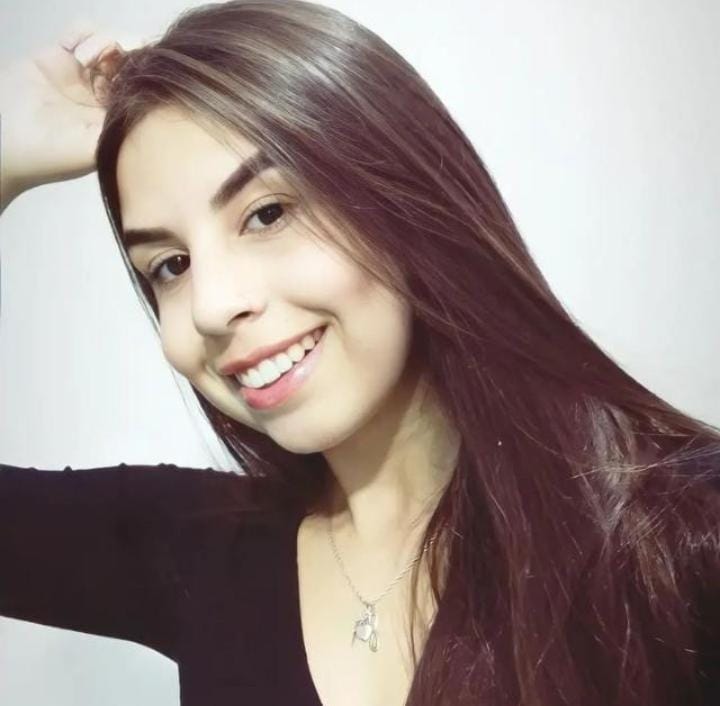 Eduarda Silva – Medium