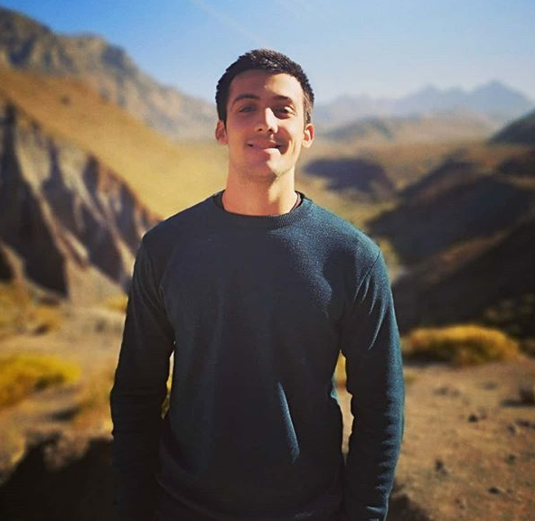 Alejandro Vila – Medium