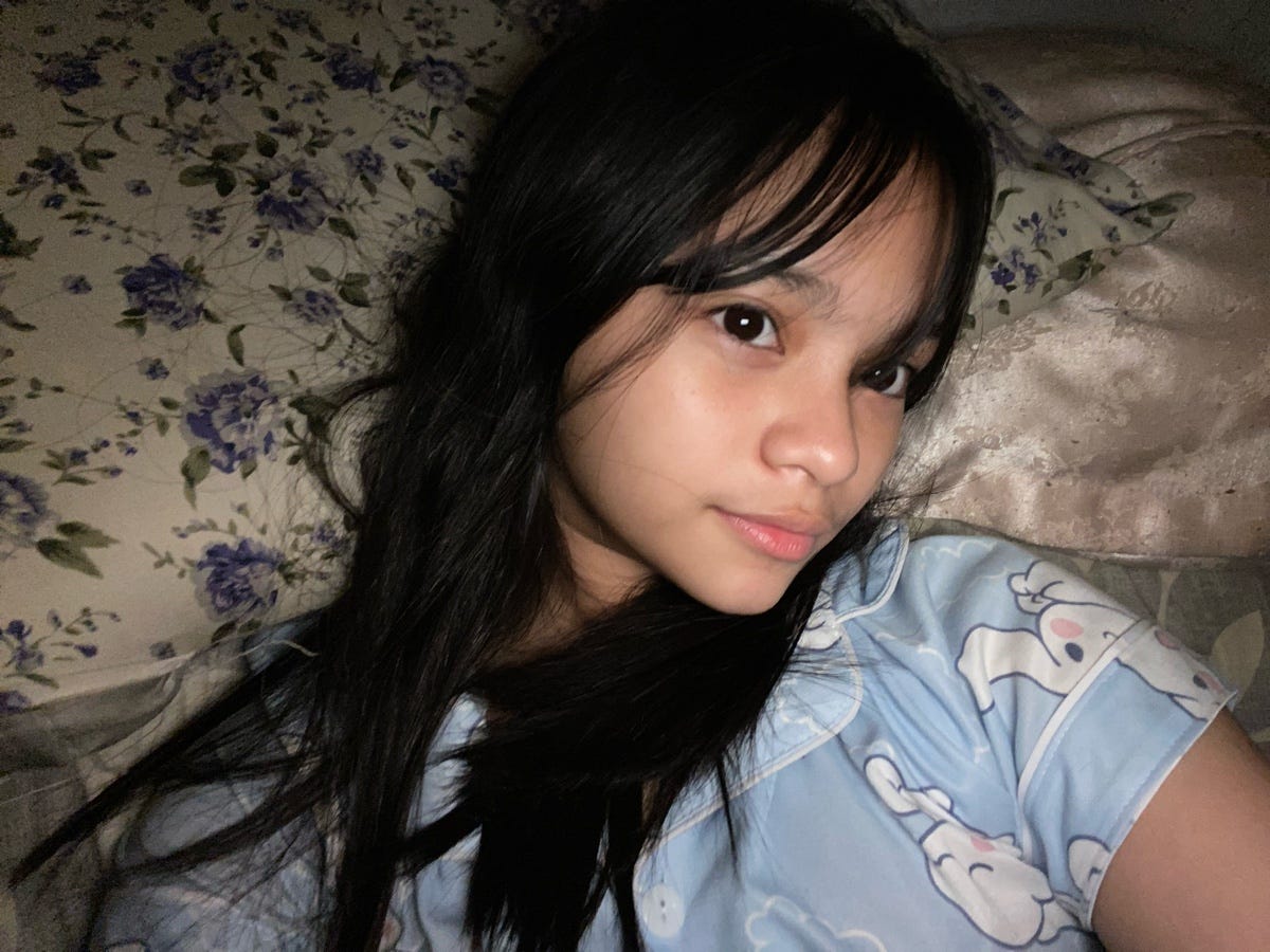 Xyza Rhy Yambao – Medium