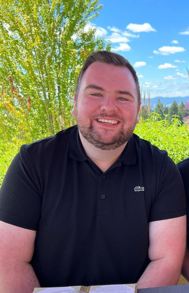 Josh Stromberg – Medium
