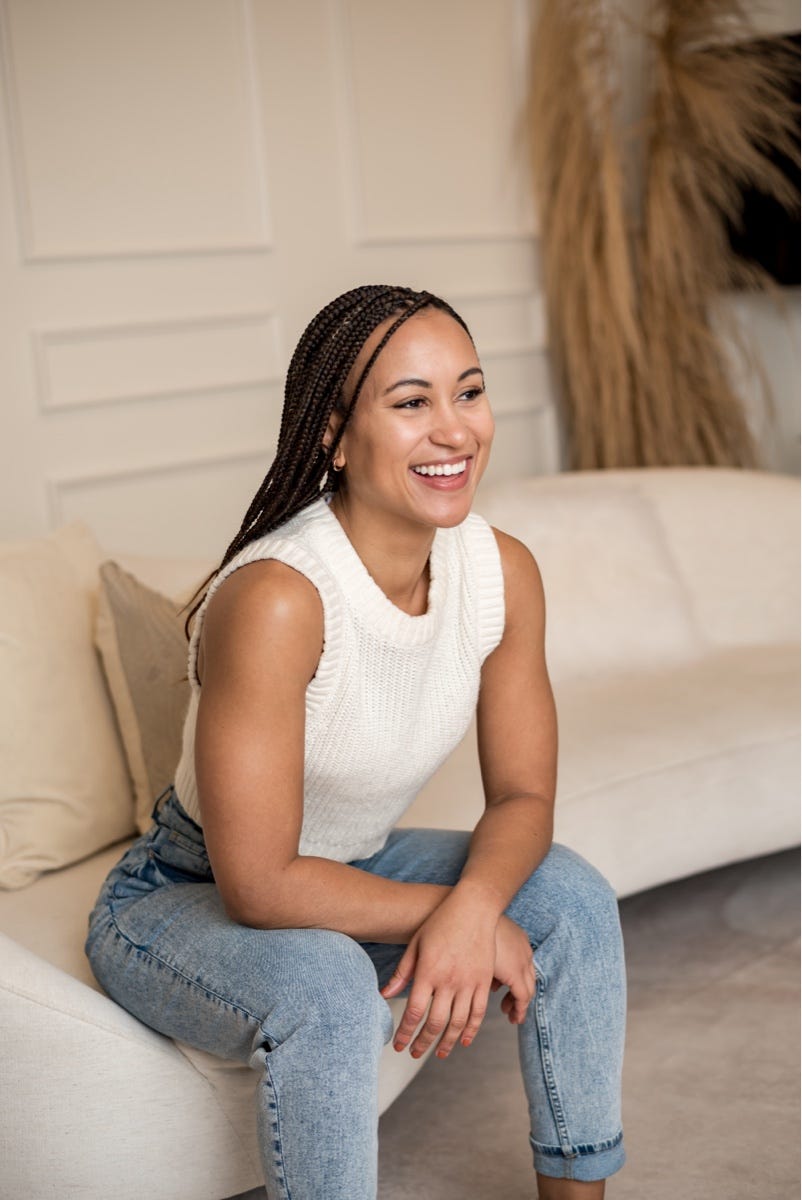 Rachelle Goins – Medium