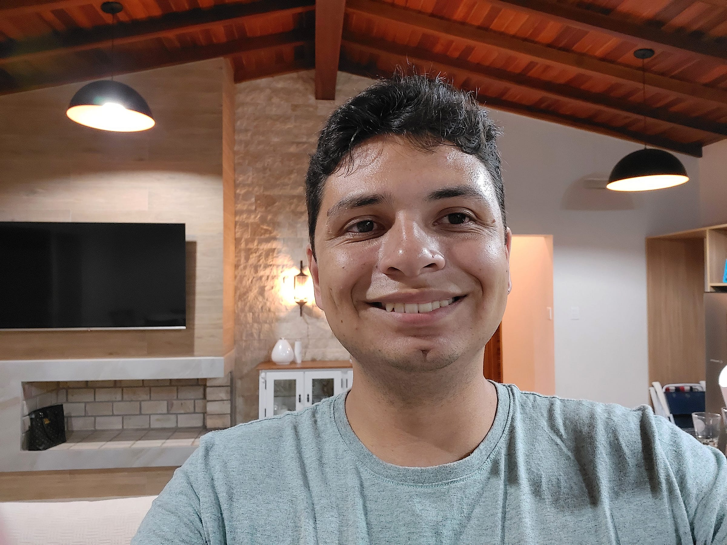 Carlos Gabriel – Medium