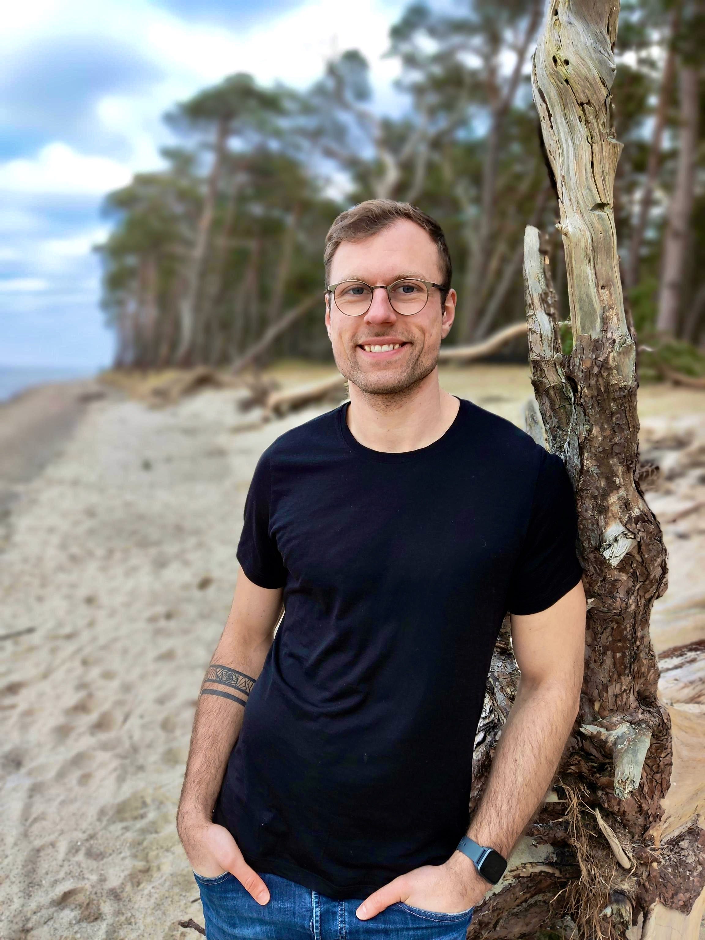 Marcus Szymanski – Medium