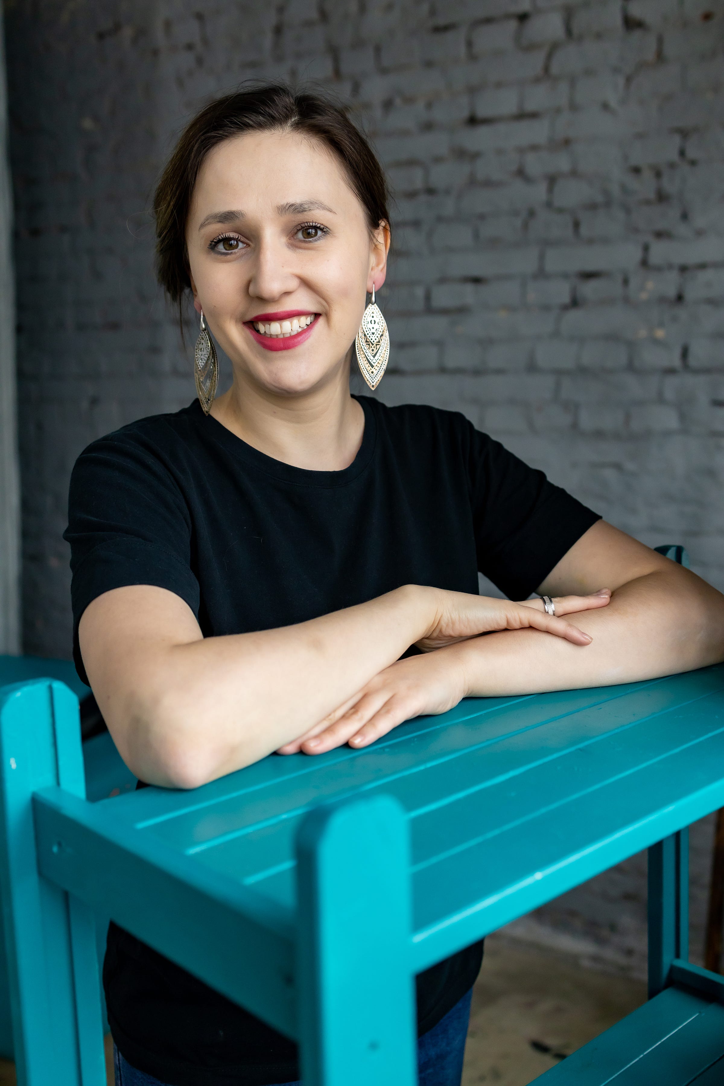Julia Che – Medium