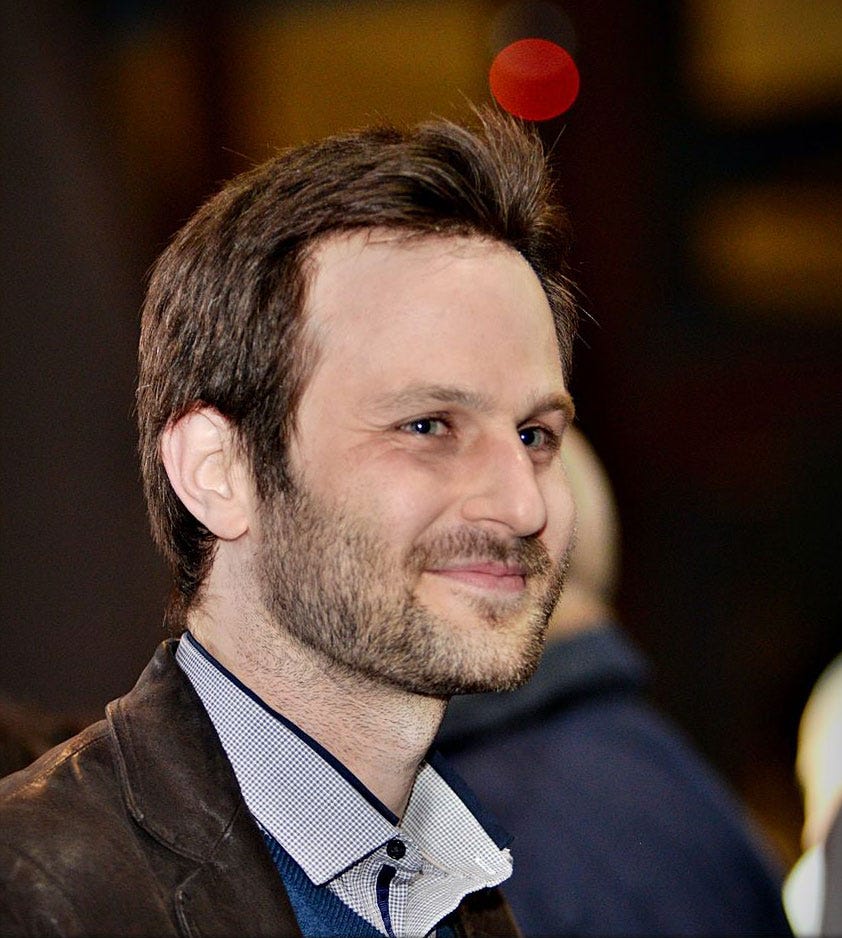 Shay Dagan – Medium