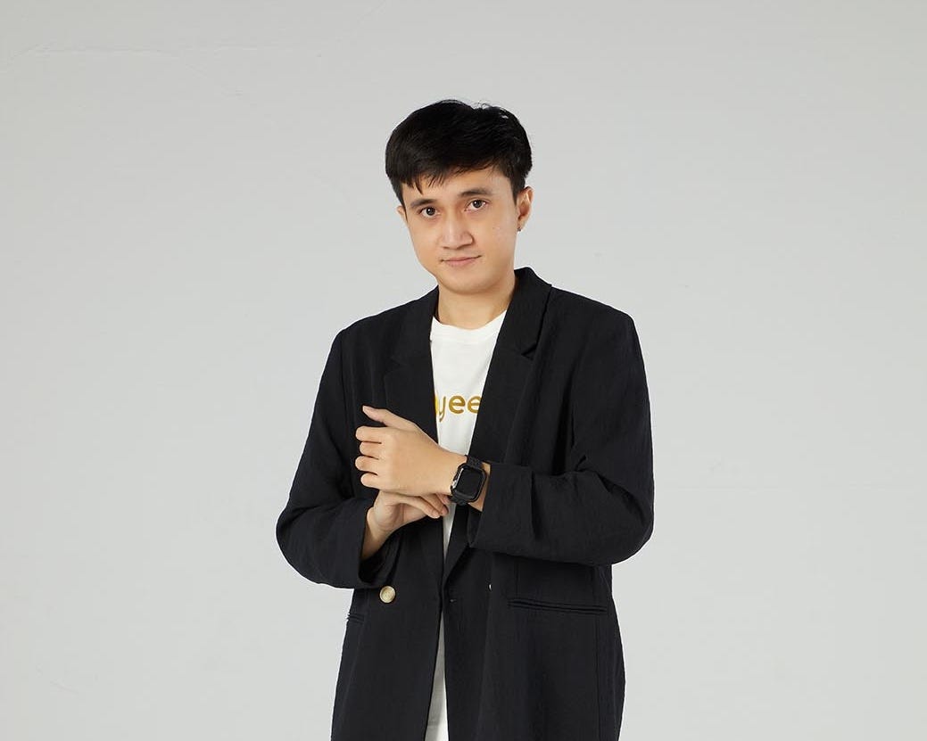 Natdanai upathong – Medium