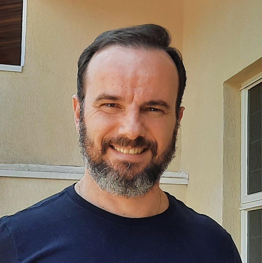 Fabio Rogerio Faria – Medium