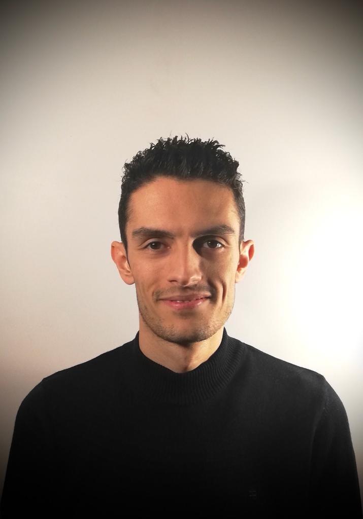 Onur Karaca – Medium