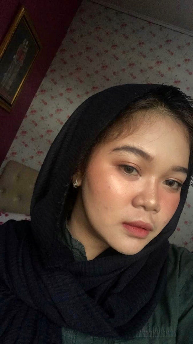 Desi Puspita Sari Medium
