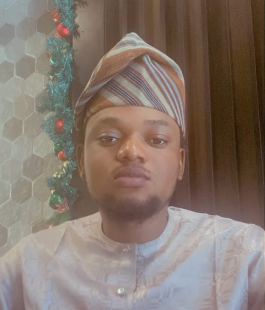 Tomiwa Ayanlade – Medium