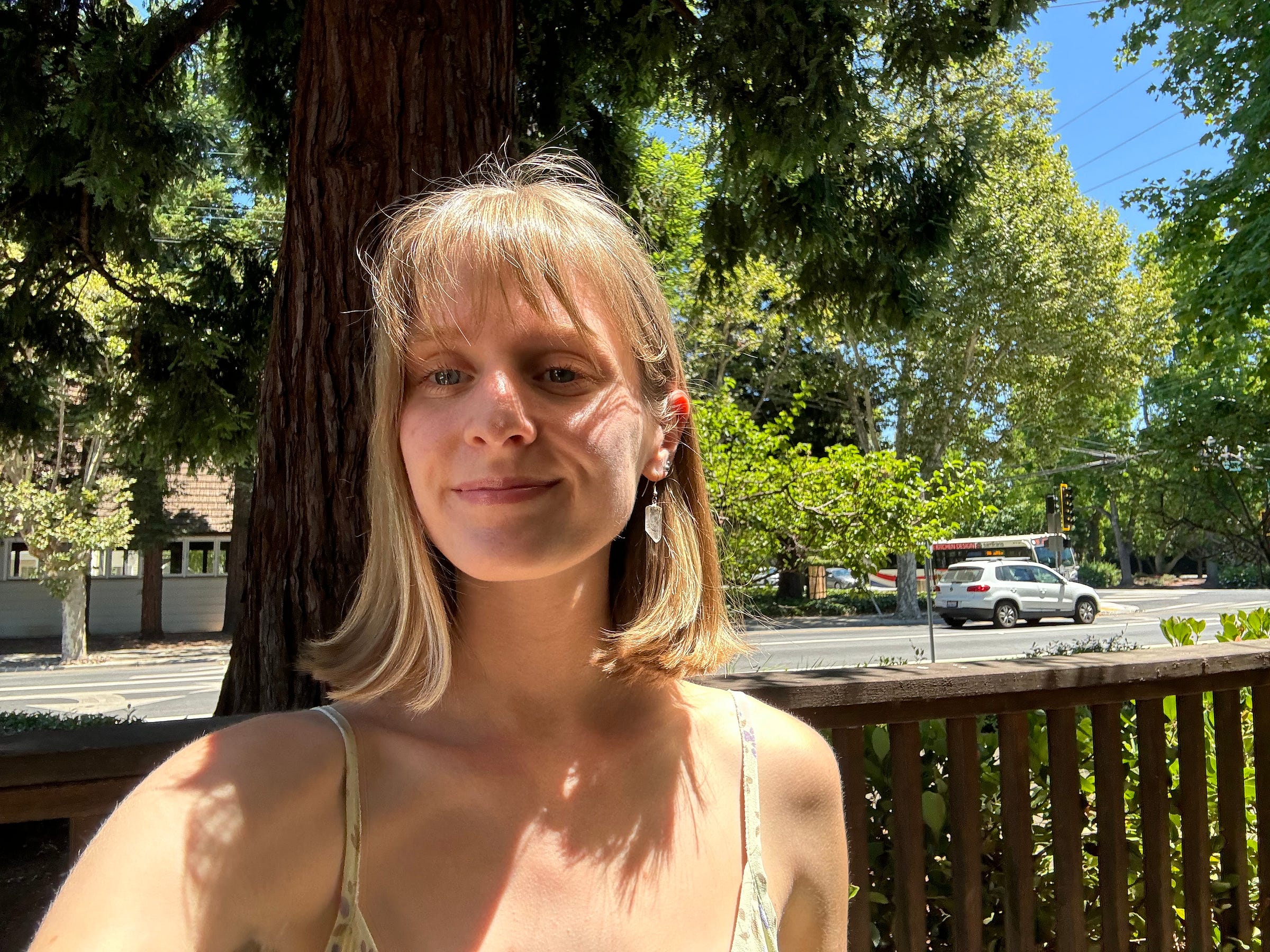 Jess Laudie – Medium