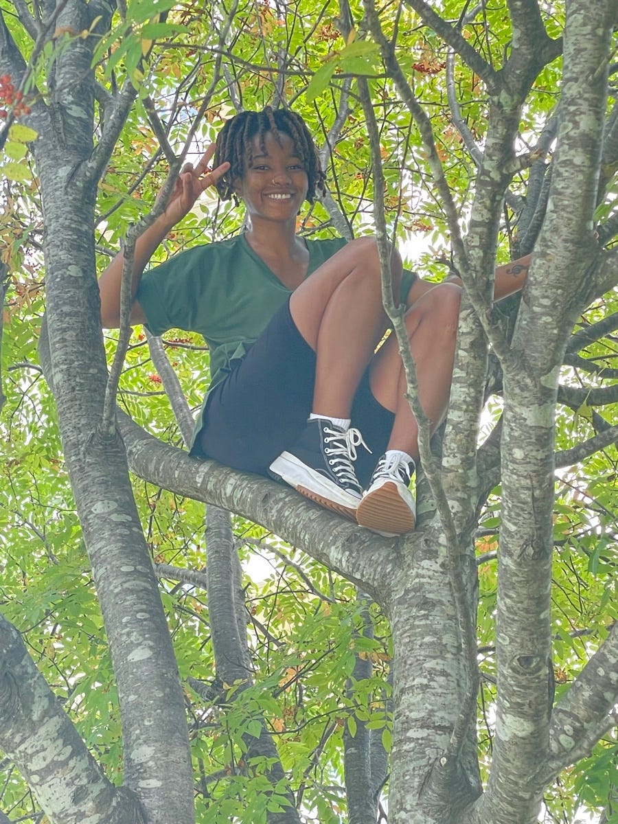 Manda Butler – Medium