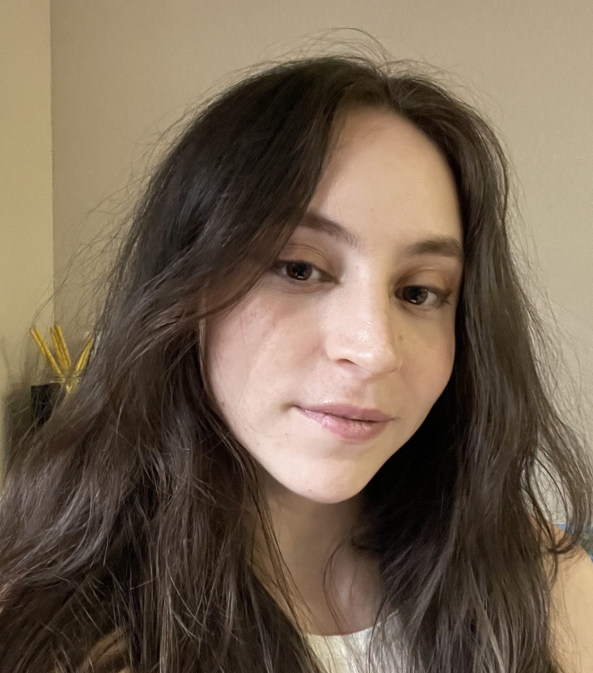 Athena Estrada-Ruigrok – Medium