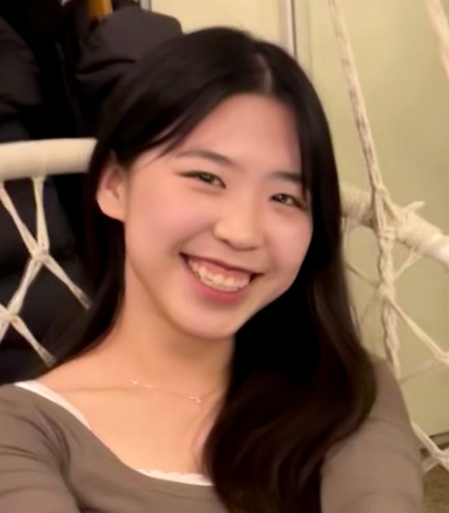 Lena Choe – Medium