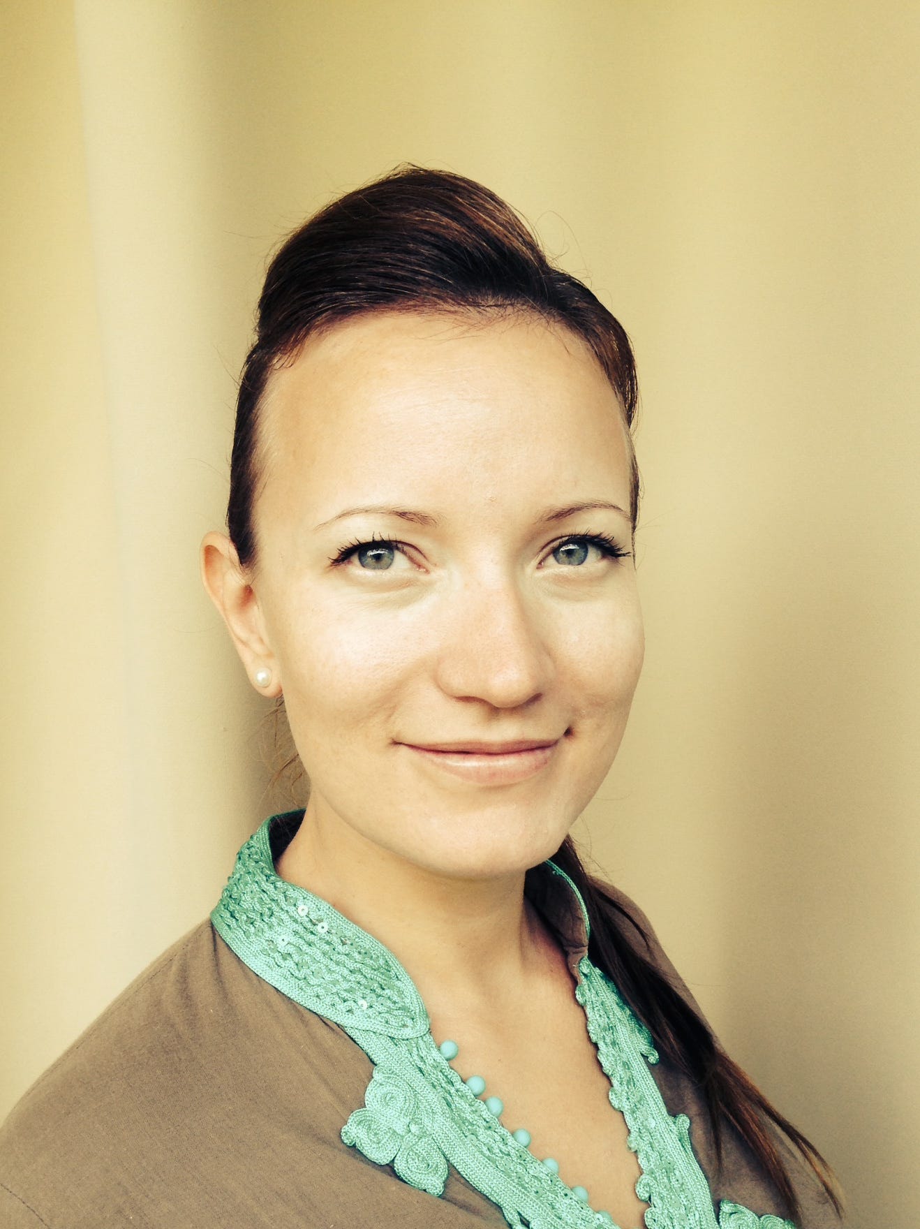 Jakus Vivien – Medium