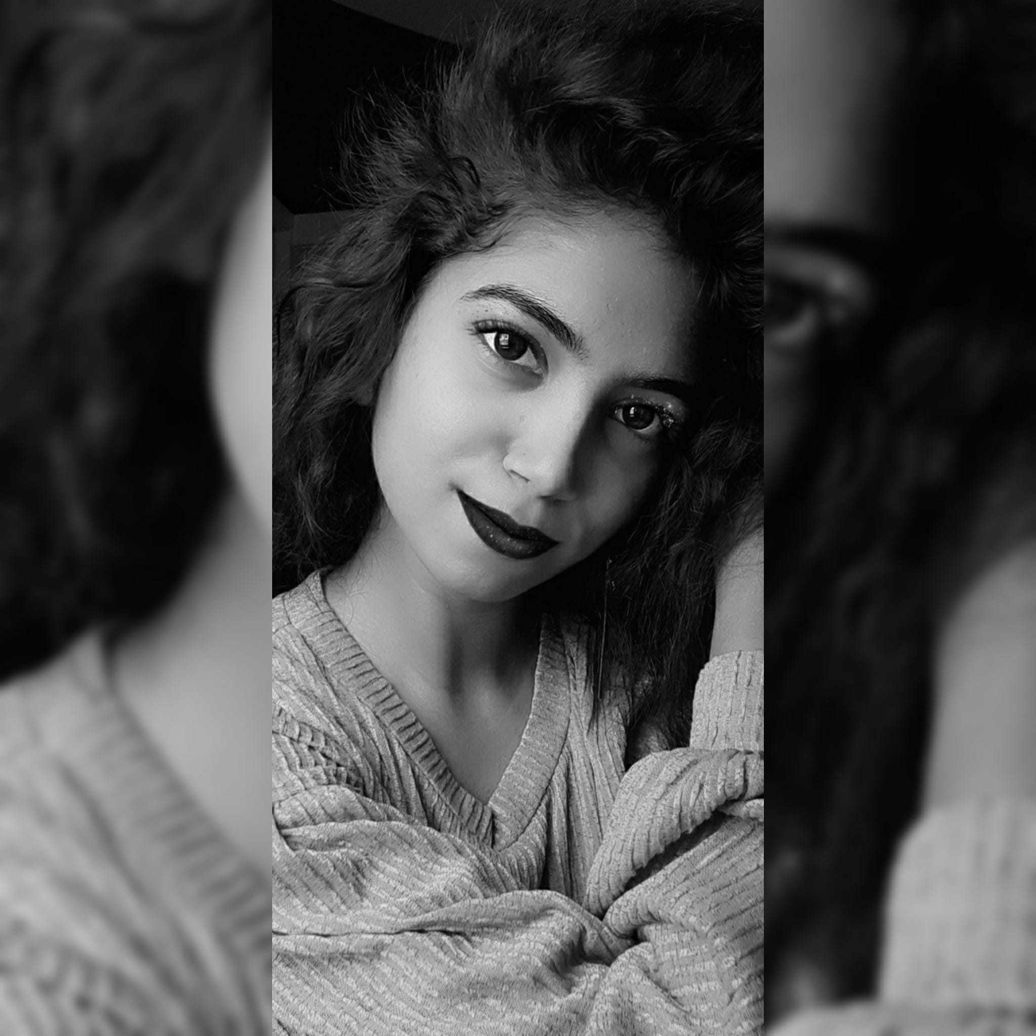 Tejaswini Chaudhari – Medium