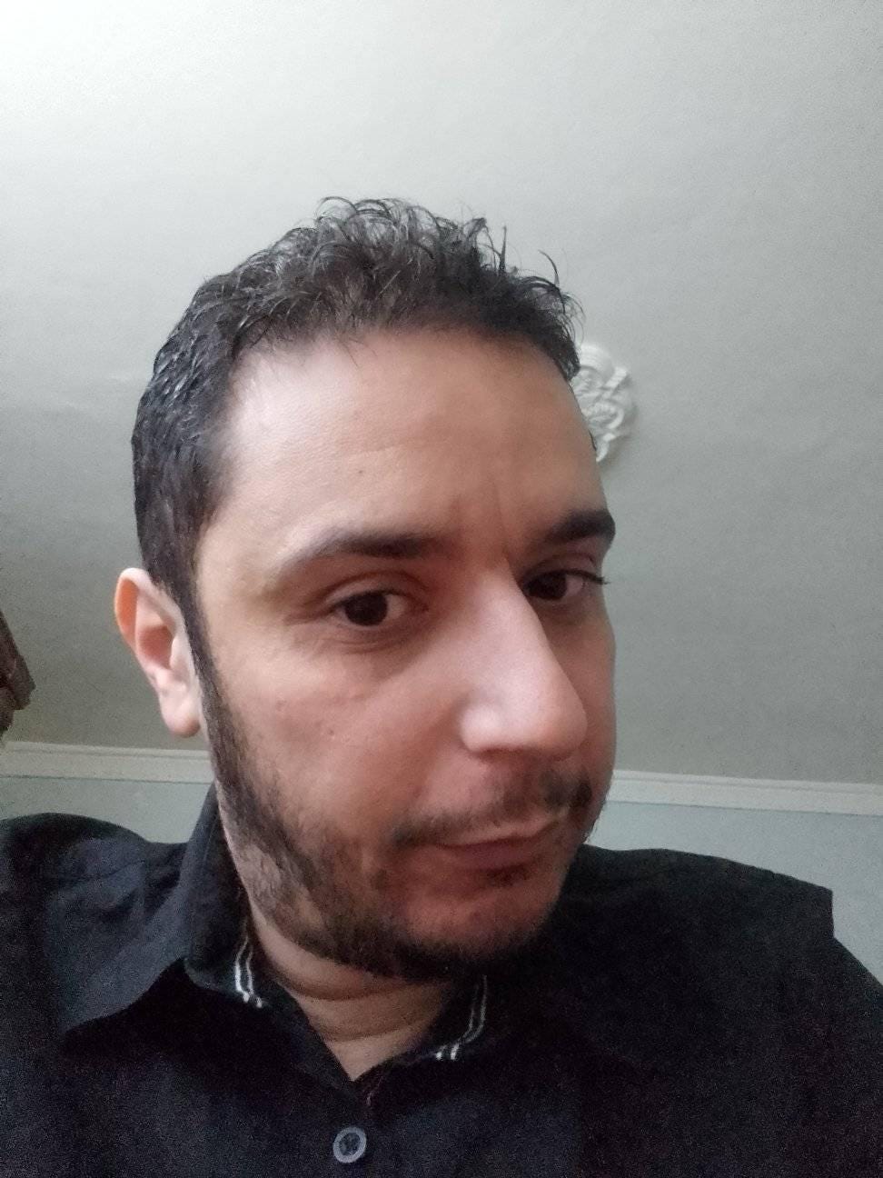 Zahir Meddour – Medium