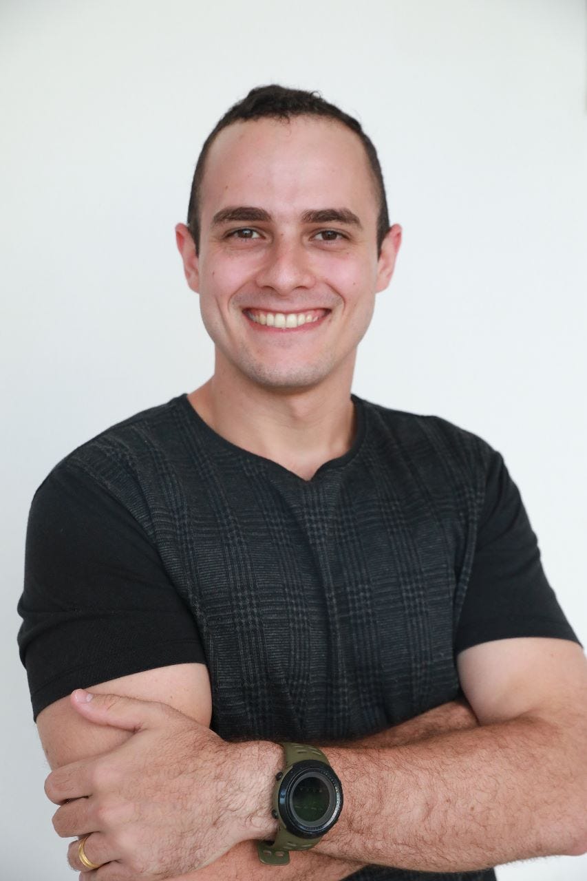 Carlos Alberto Costa Filho – Medium