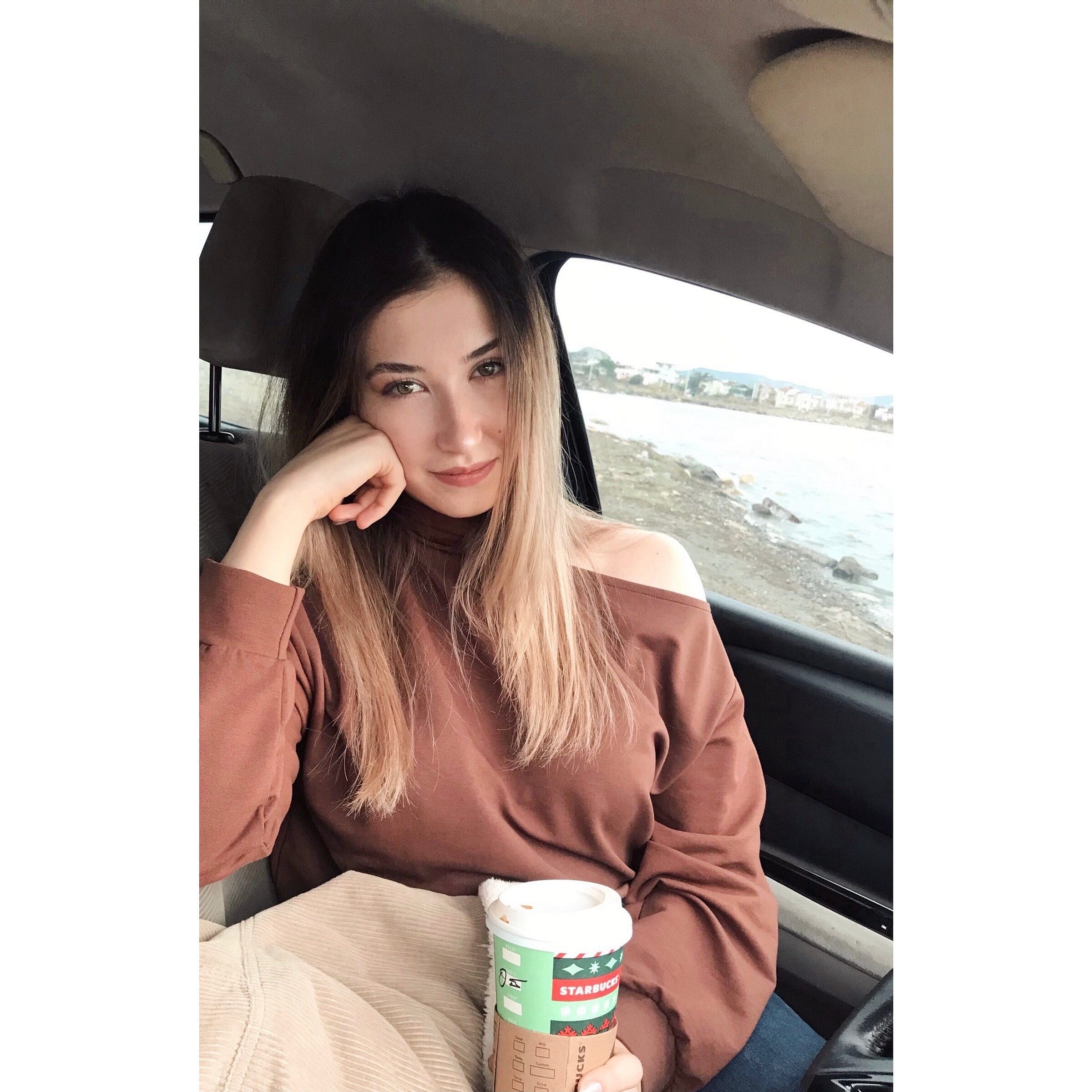 Elif Sener – Medium