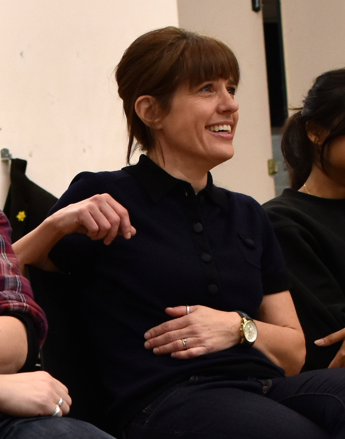 Victoria Hogg – Medium