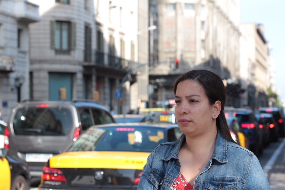 Elvia Mišlov – Medium