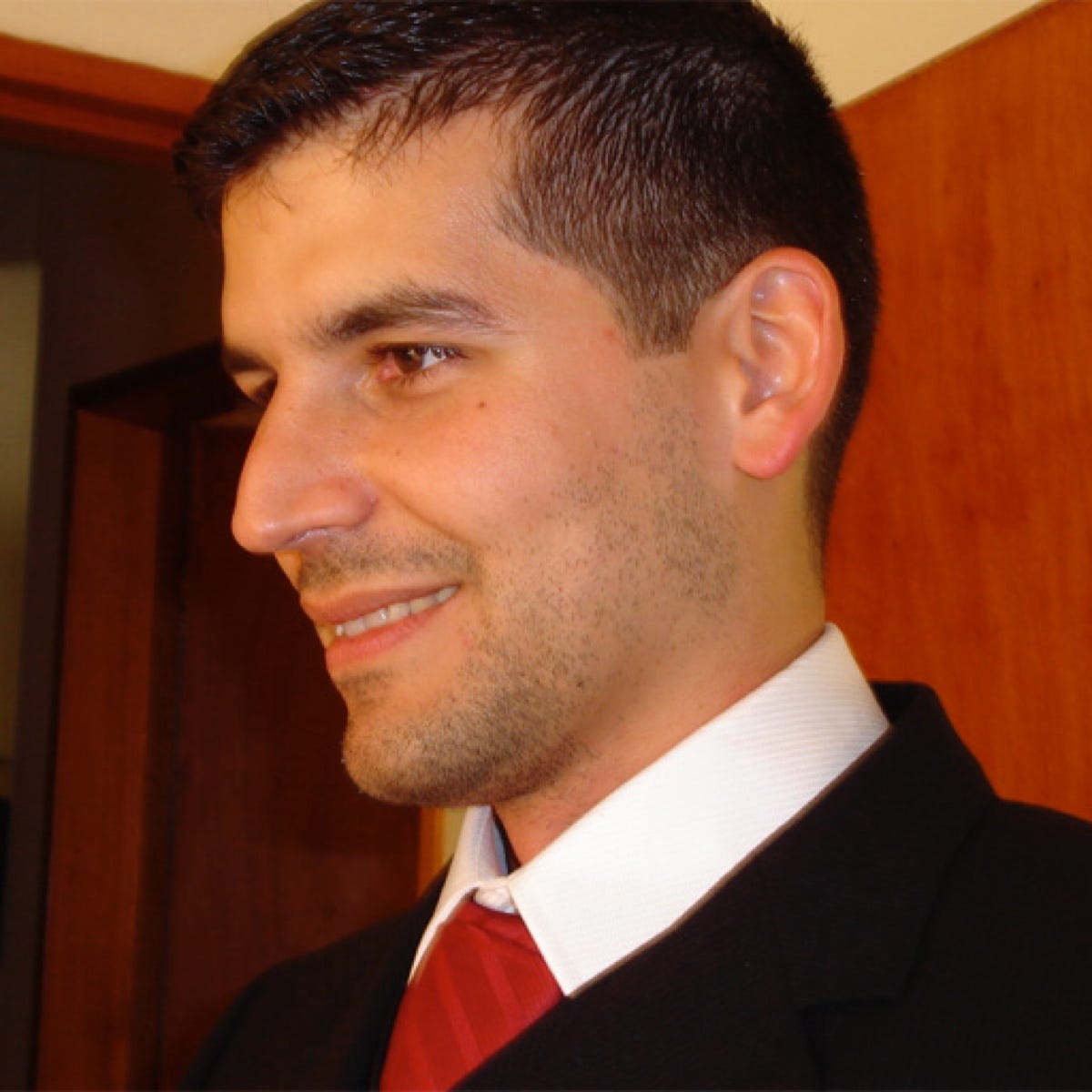 Luis Rodrigues – Medium