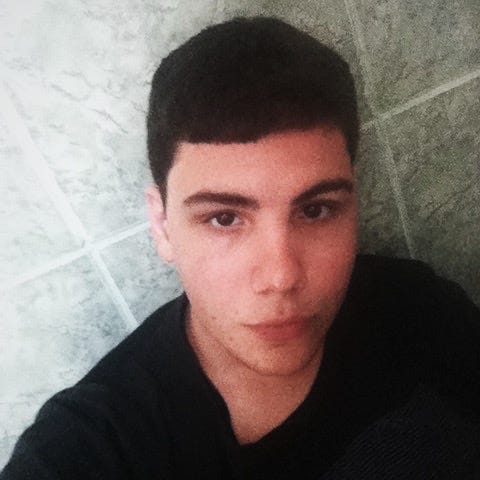 José Adriano – Medium