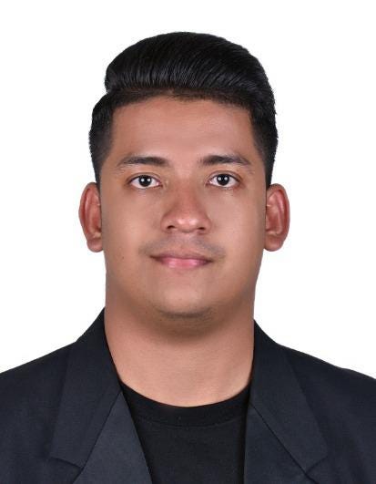 Bryan Gomez – Medium