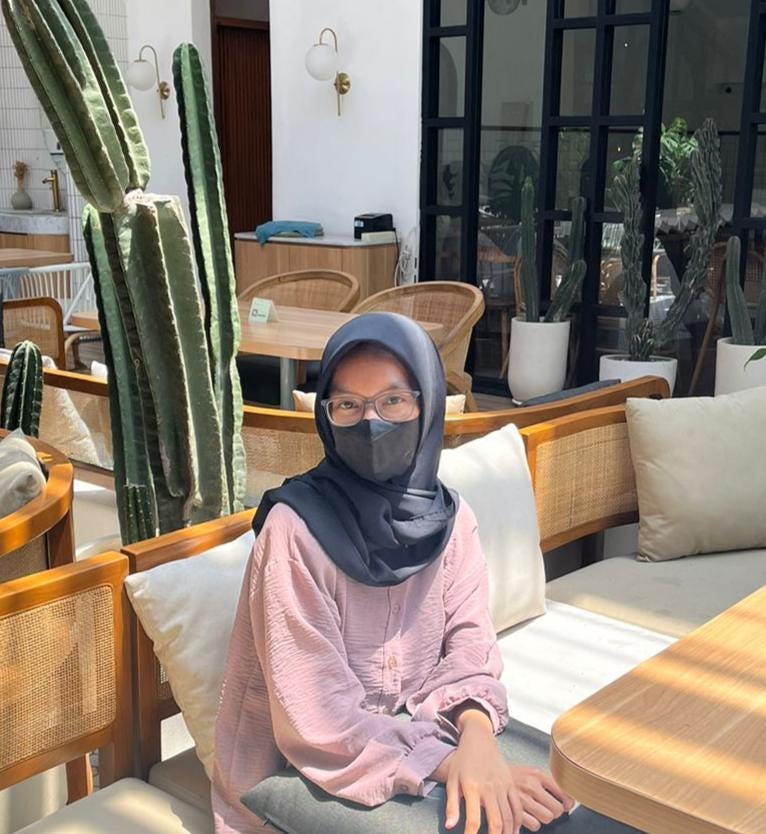 Fira Taibah Ishak – Medium