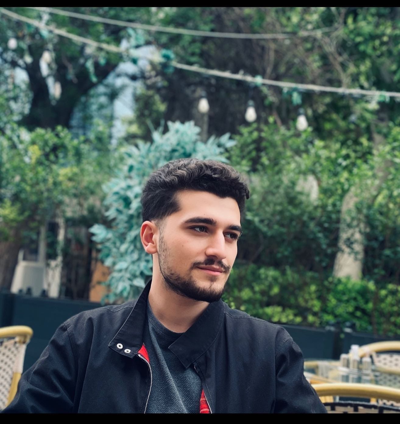 Aykhan Akhundov – Medium