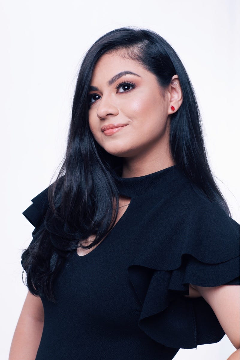 Jessica Hellen – Medium