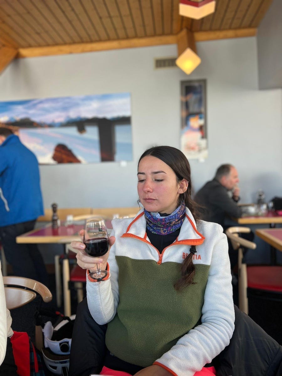 Camila Gradin – Medium