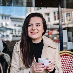 Dariia Chernyshova – Medium