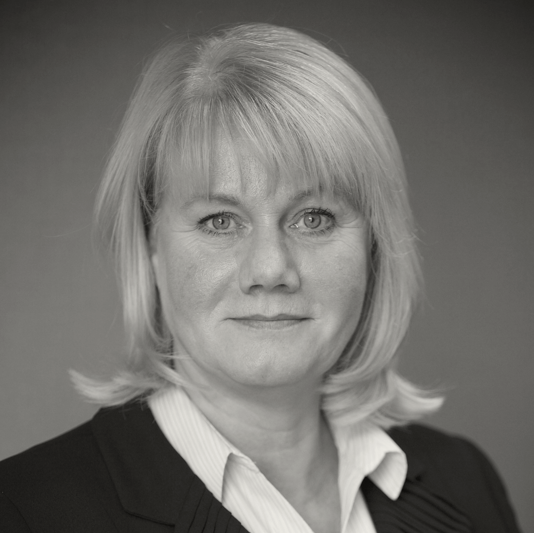 Dawn Ellmore – Medium