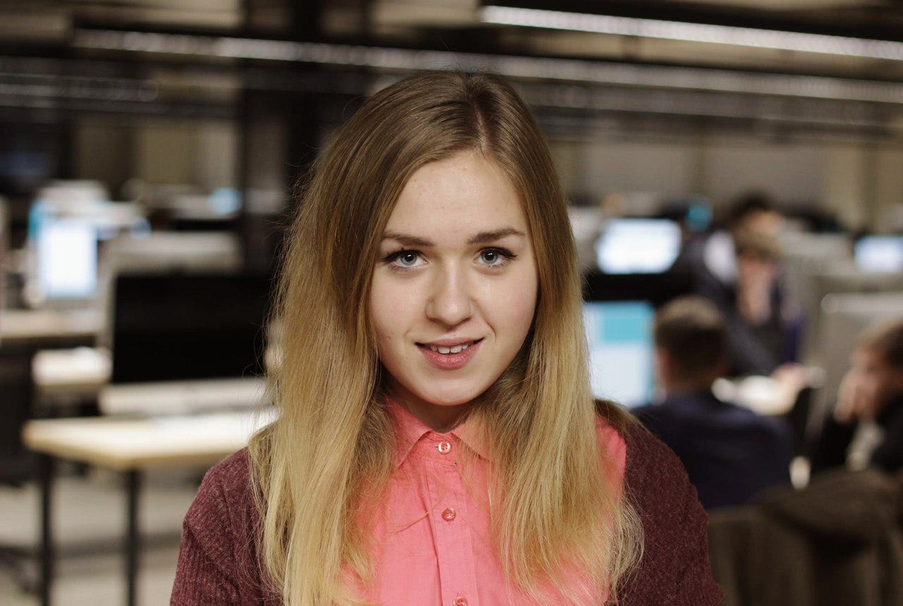 Anna Yasenova – Medium