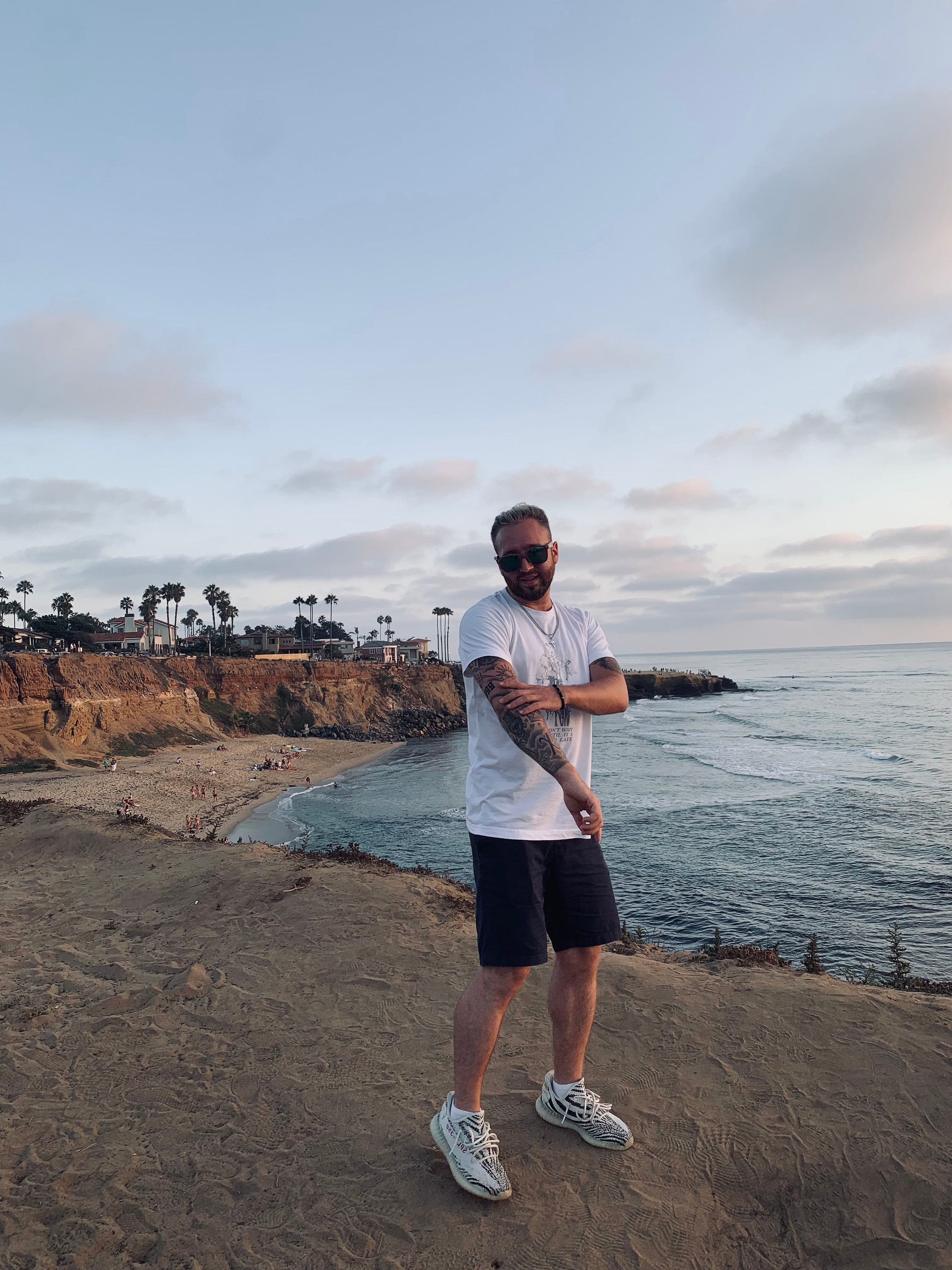 Dominik Heine – Medium