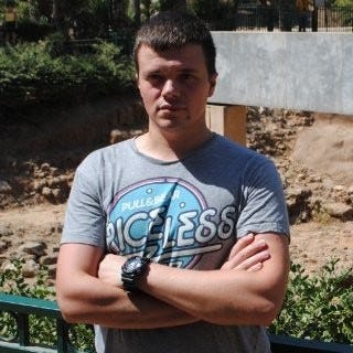 Andrii Yushchenko – Medium