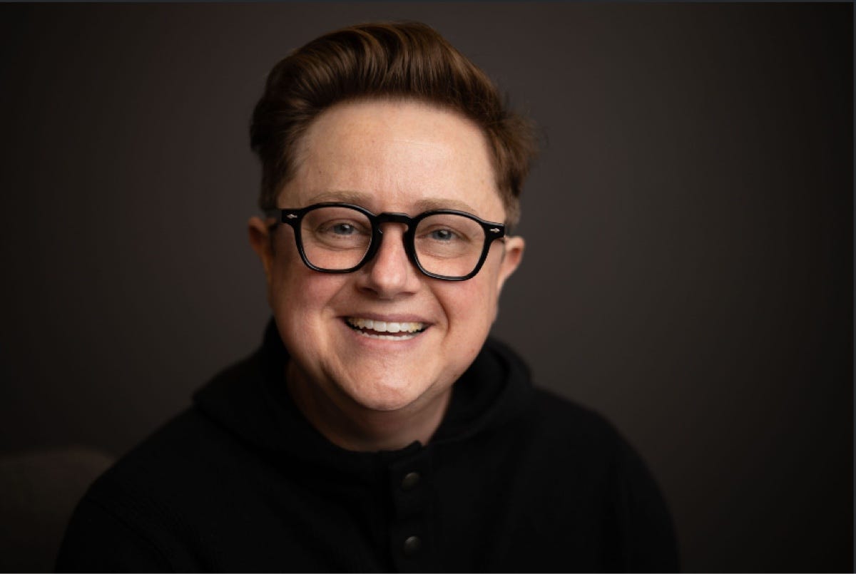 Toliver Rinehart – Medium